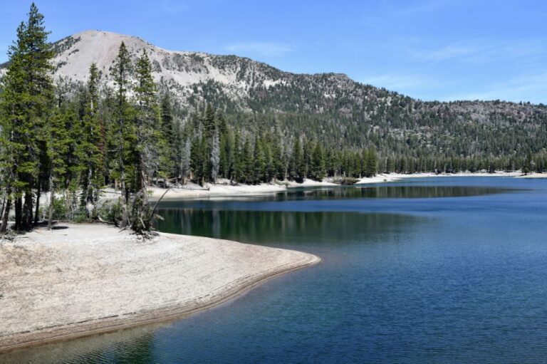 12 Beautiful Lakes in Mammoth Lakes, California - Go Travel California