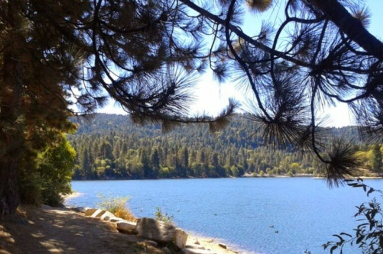 12 Beautiful Lakes in Southern California - Go Travel California