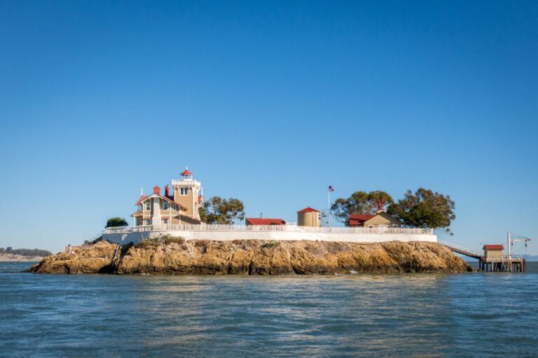 16 Incredible Lighthouses In California To Visit - Go Travel California