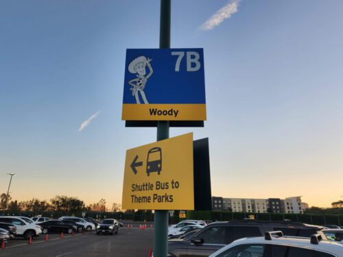 Disneyland Parking | Tips & Info to Make Your Arrival Smooth - Go ...