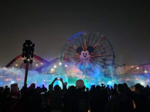 Disneyland at Christmas: A Guide to Disney Holiday Magic – Go Travel ...